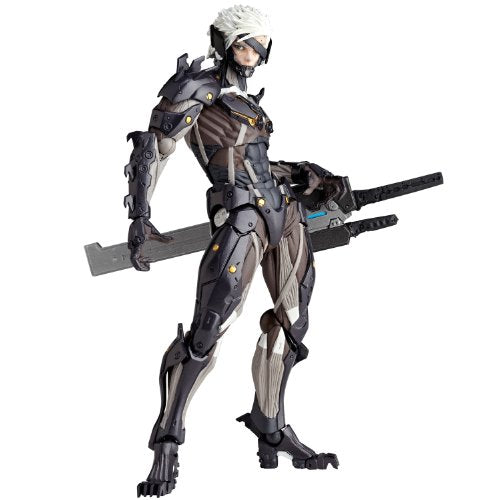 Revoltech Figures - Statues & Toys - Solaris Japan
