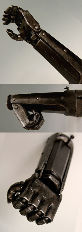 "Berserk" Guts Arm Cannon - Solaris Japan
