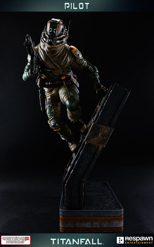 Titanfall Statue