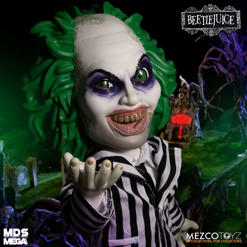 Designer Series/ BEETLEJUICE: Beetlejuice 15Inch Mega Scale Figure wit ...