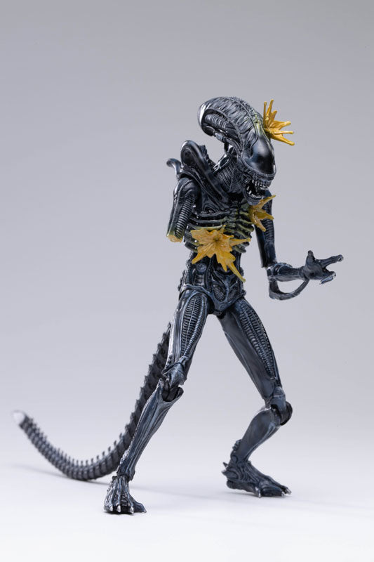 Aliens 1/18 Action Figure Battle Damaged Alien Warrior - Solaris Japan
